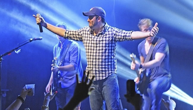 Buy Tickets to Jake Dodds in Bloomington on Mar 17, 2022